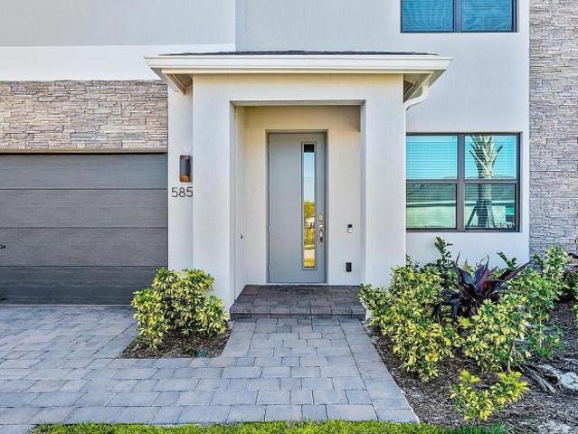 5850 SE Sky Blue Cir, Stuart, FL 34997 | MLS #11559
