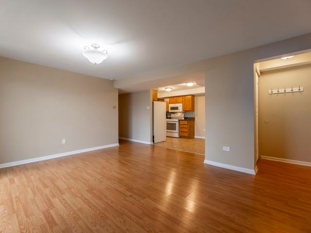 5850 W 87th St, Unit 1A, Burbank, IL 60459 | MLS #12594 | Compass