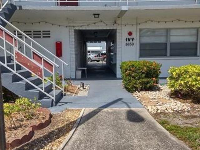 5850 18th St N #7 Saint Petersburg, FL 33714