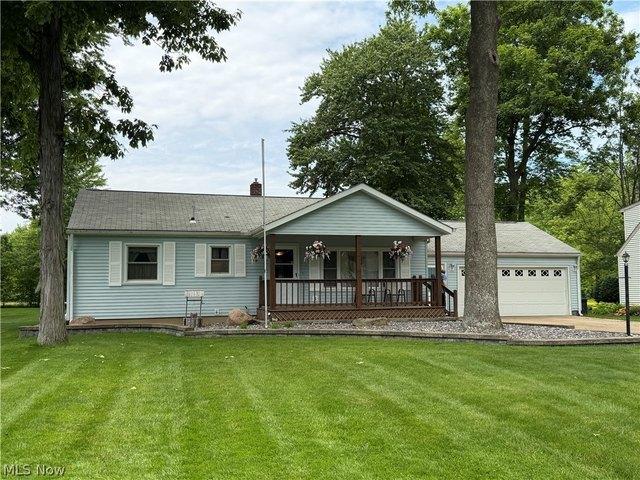 5851 Louise Ave NW, Warren, OH 44483