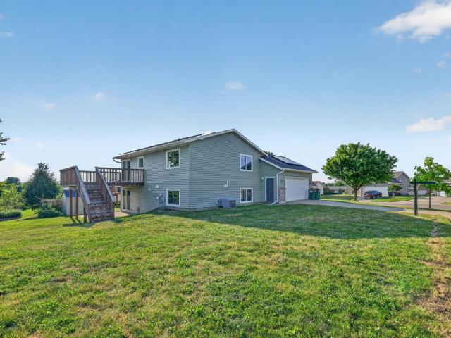 5852 Excalibur Court NW