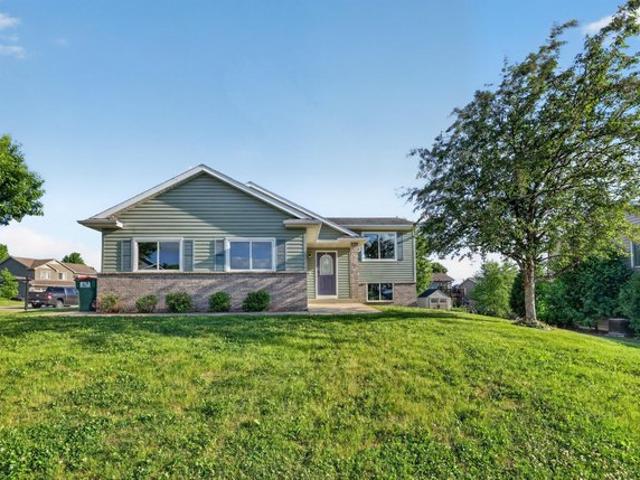 5852 Excalibur Ct NW, Rochester, MN 55901