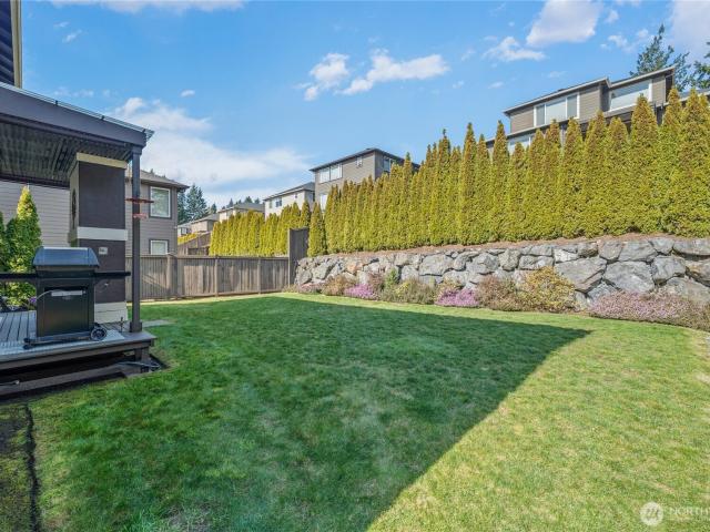 5852 S 326th Court