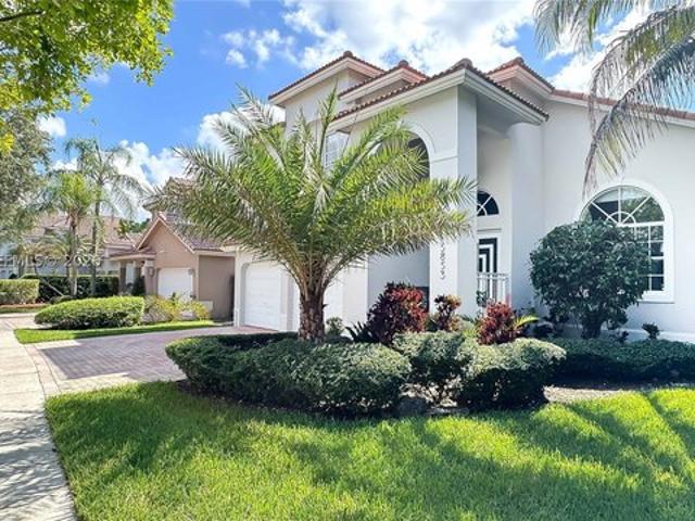5853 NW 111th Ave, Doral, FL 33178