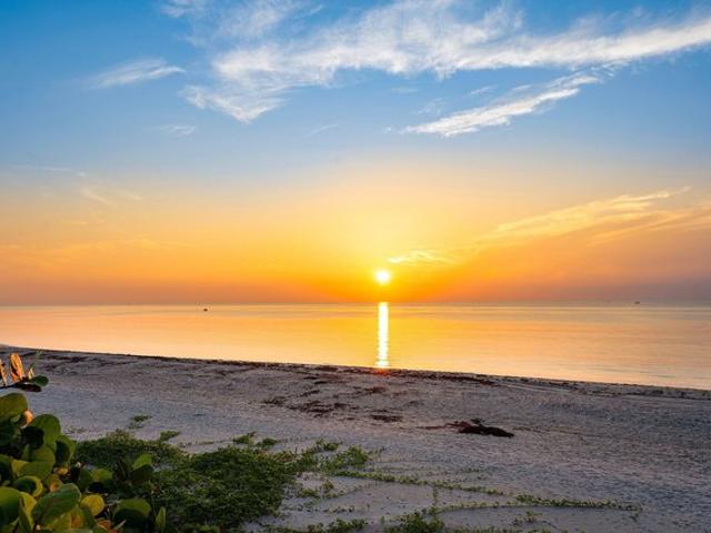 5853 N Ocean Blvd Unit J2, Ocean Ridge, FL 33435