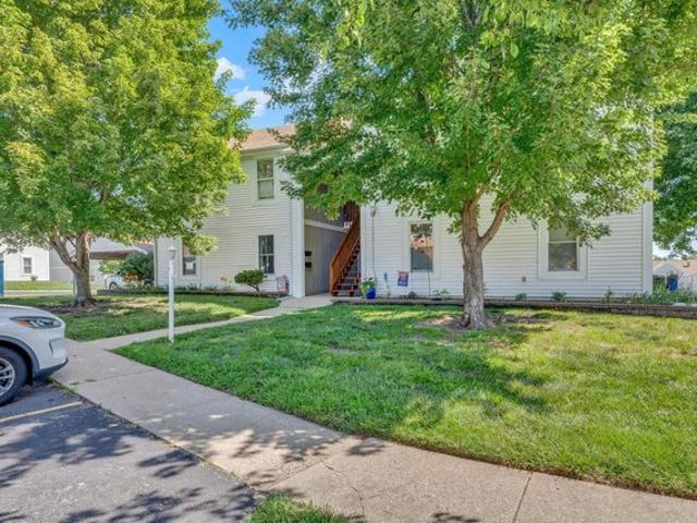 5853 SW 22nd Ter, Topeka, KS 66614