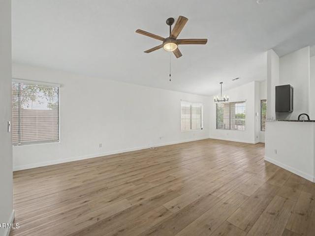 5853 W Seldon Ln, Glendale, AZ 85302