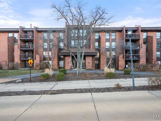585 Coeur De Royale Dr, Unit 301, Creve Coeur, MO 63141 | MLS #26026