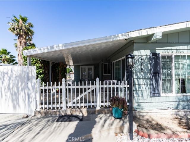 585 Camino Real