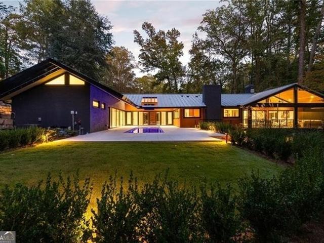 585 Amberidge Trl, Atlanta, GA 30328