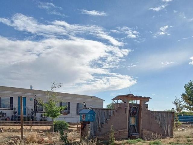585 Angel Rd, Corrales, NM 87048