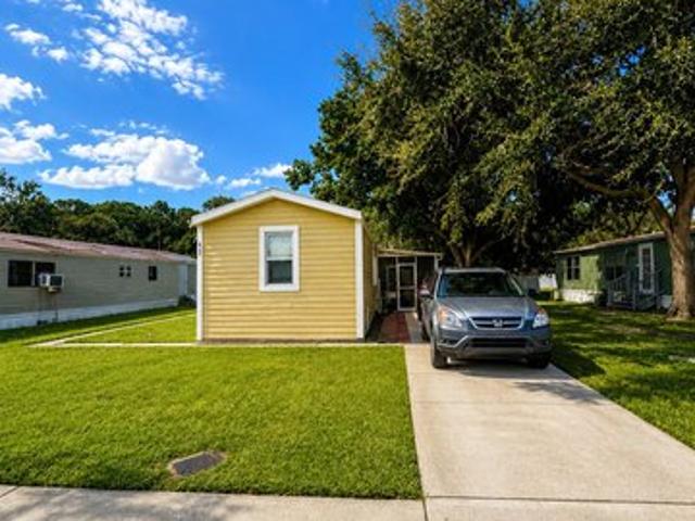 585 Groveland Dr, Melbourne, FL 32934