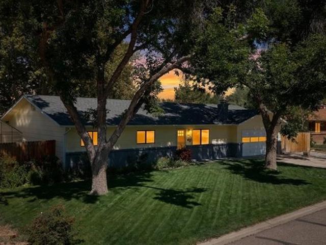 585 E Valley Dr, Grand Junction, CO 81504