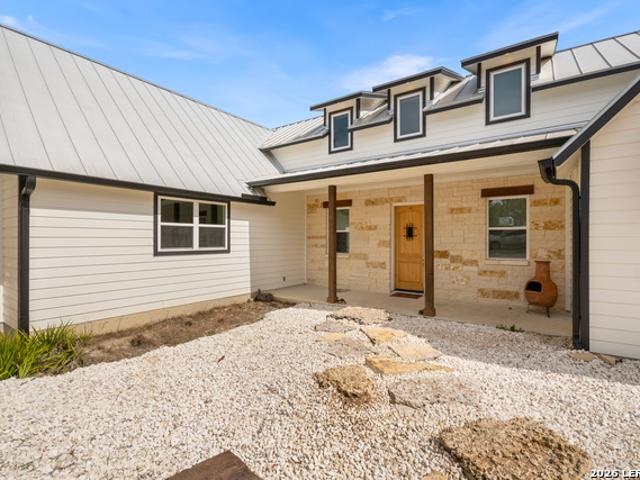 585 English Hollow