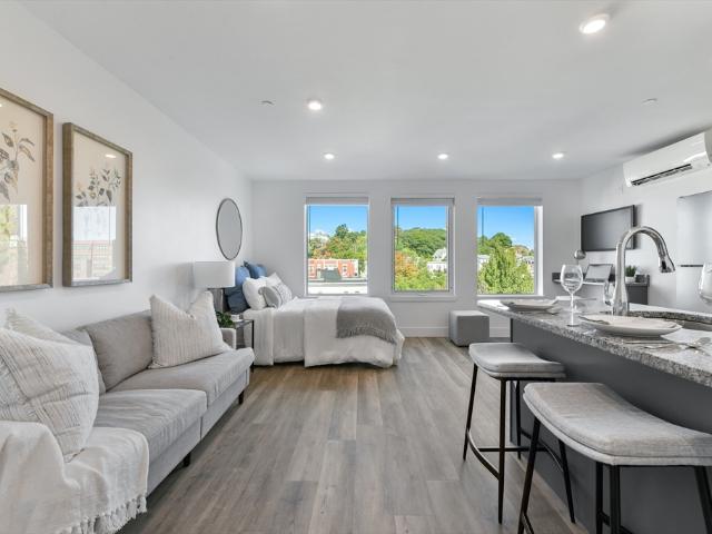 585 Essex St, Unit 301, Lynn, MA 01901 | MLS #73493