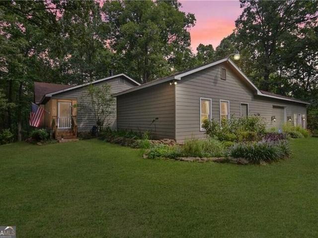 585 Lee Dr, Acworth, GA 30102