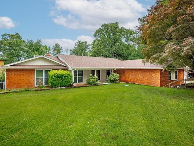 585 Narrows Dr, Greers Ferry, AR 72067