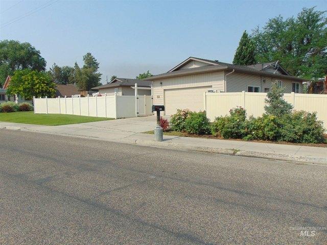 585 S Park Blvd, Ontario, OR 97914