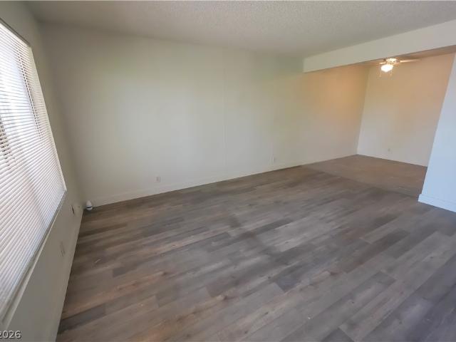 585 S Royal Crest Circle 9