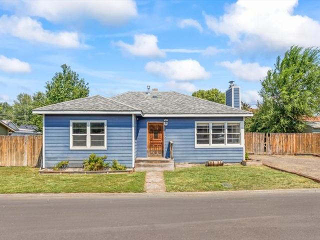 585 SE 4th St, Prineville, OR 97754