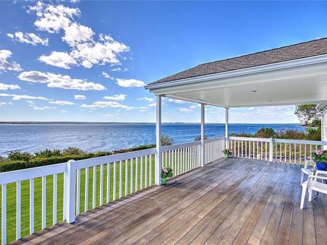585 Seaside Dr, Jamestown, RI 02835