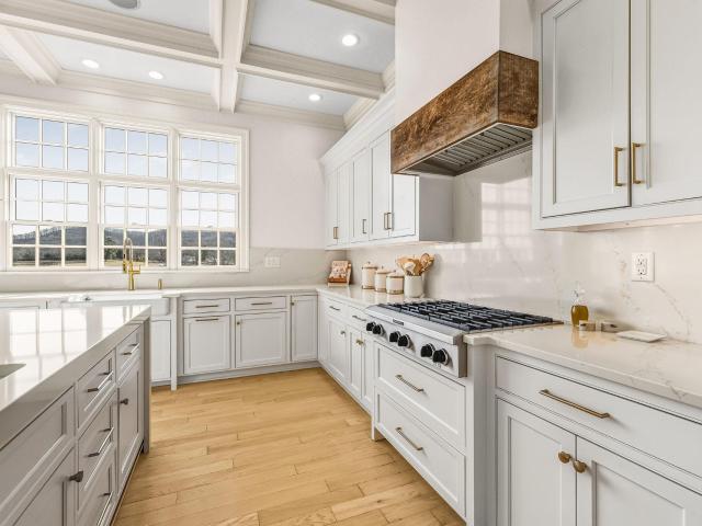 585 Ragged Mountain Dr, Charlottesville, VA 22903 | MLS #672826