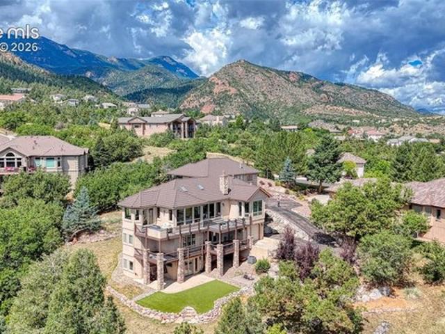 585 Vista Grande Dr, Colorado Springs, CO 80906
