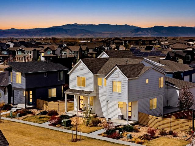 5864 Rendezvous Pkwy, Timnath, CO 80547 | MLS #1055 | Compass