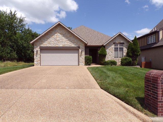 5864 S Stockton Ave, Springfield, MO 65804