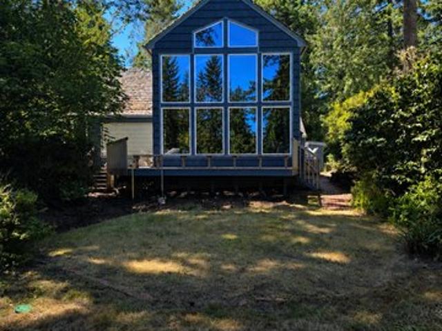 5865 Mercer Lake Rd, Florence, OR 97439