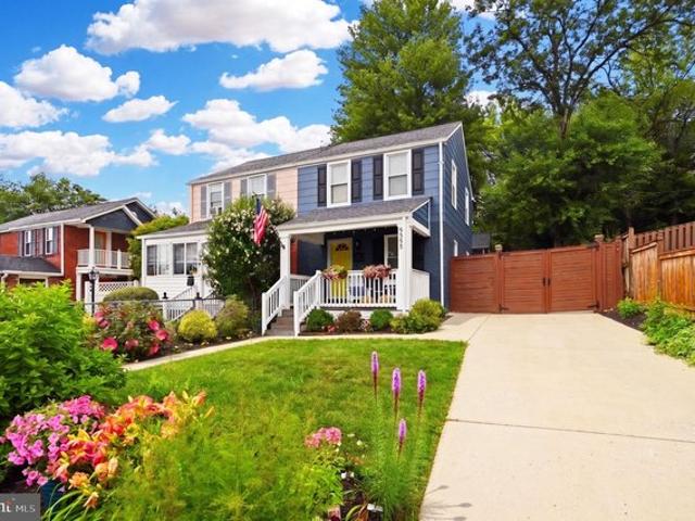 5865 Edgehill Dr, Alexandria, VA 22303