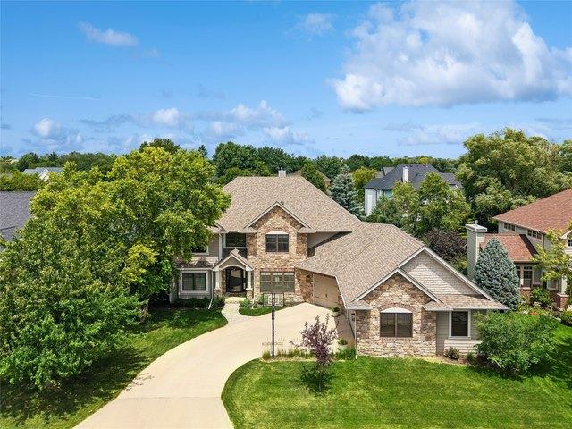 5865 Fairway Ct, West Des Moines, IA 50266