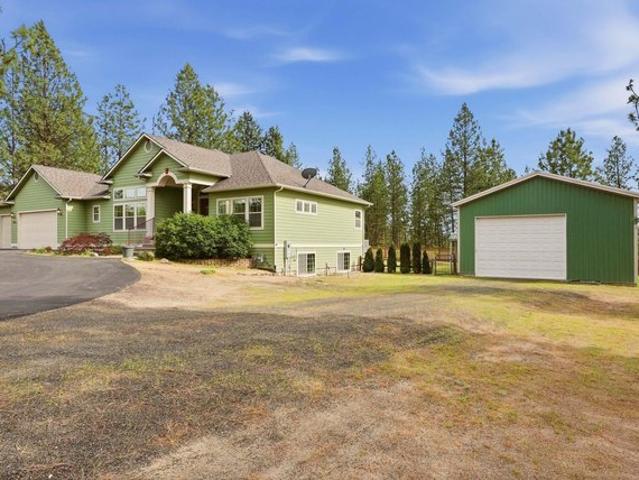 5865 Little Sandy Loop Rd, Nine Mile Falls, WA 99026