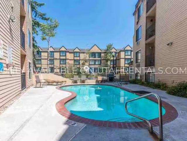 58669930 1940 Prospector Ave #308