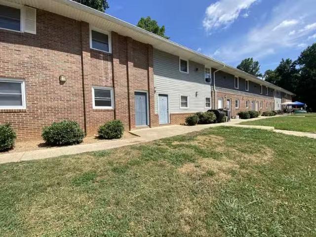 58670903 3909 Timberlake Rd #9