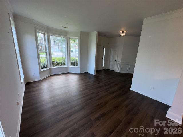 5867 Crimson Oak Court