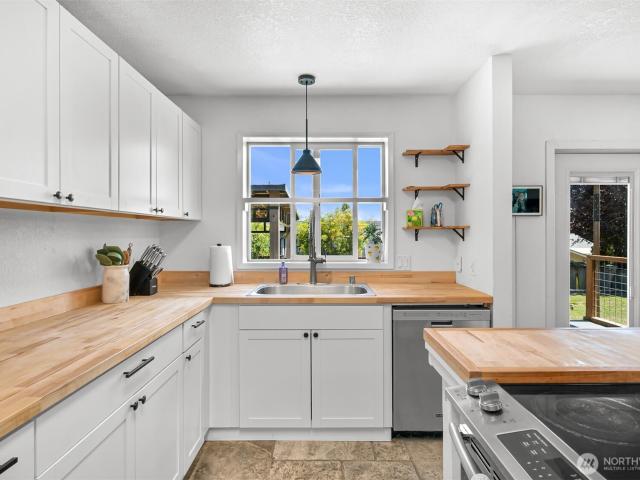 5868 Sherry Place