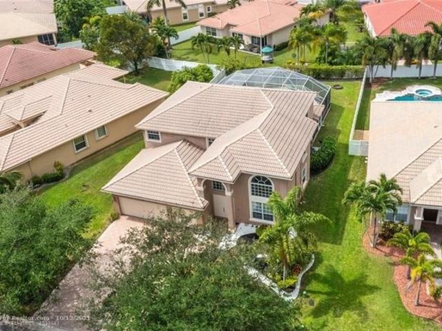 5869 NW 56th Dr, Coral Springs, FL 33067