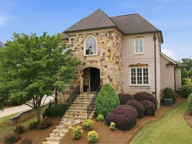 5869 Chickasaw Lane