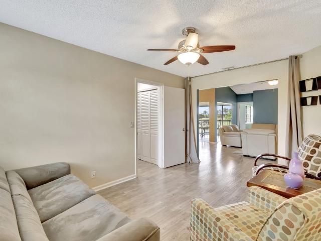 5869 Parkwalk Dr, Boynton Beach, FL 33472 | MLS #R11134