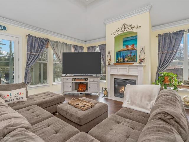 5860 S Lakeshore Drive # 12