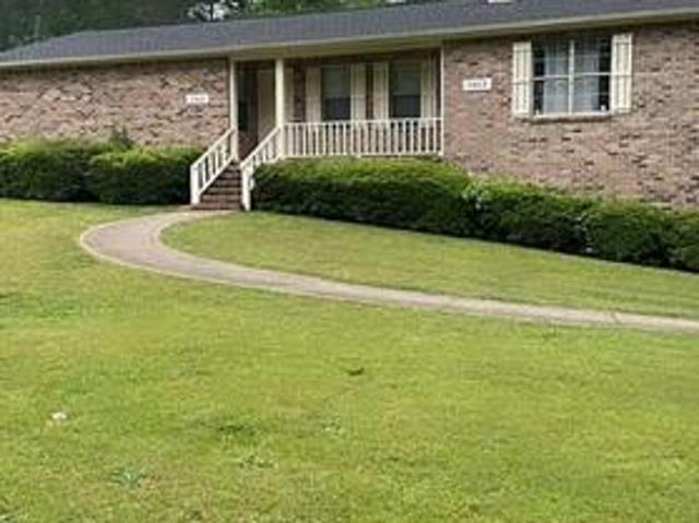 5860 Sheldon Ct, Atlanta, GA 30349