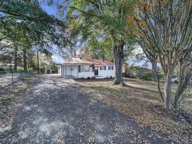 58615582 405 Telegraph Dr