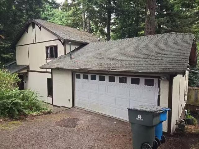 58619829 3539 J St