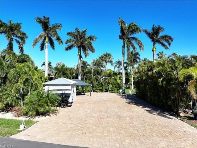5861 Maplewood Ct Lot 101, Fort Myers, FL 33905