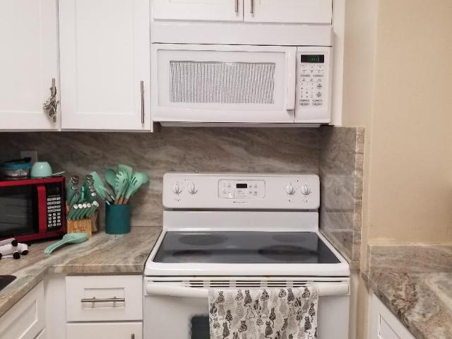 5861 NW 16th Pl, Unit 201, Sunrise, FL 33313 | MLS #B26010