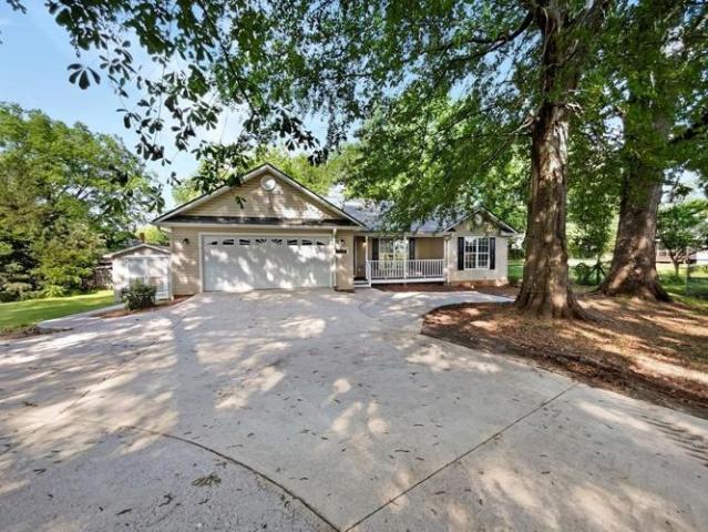 5862 McLeod St, Lula, GA 30554
