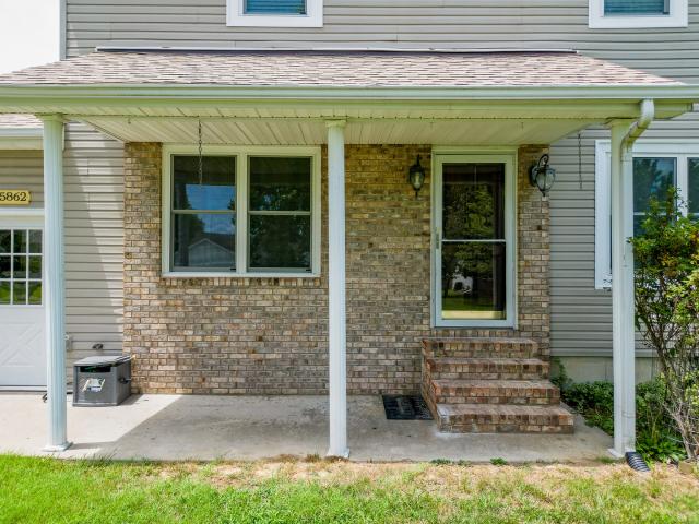 5862 Winterset Drive