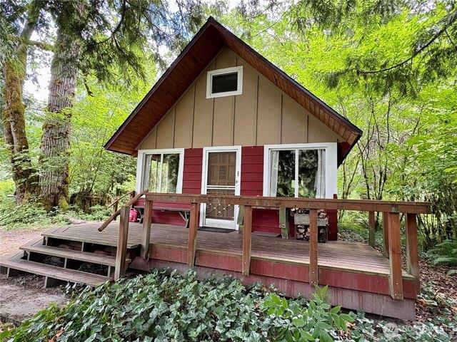 58633 Floral Ln, Rockport, WA 98267