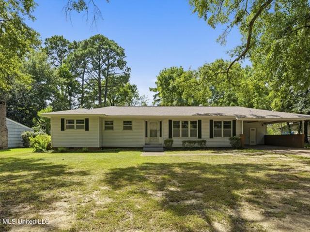 5863 Canton Park Dr, Jackson, MS 39211